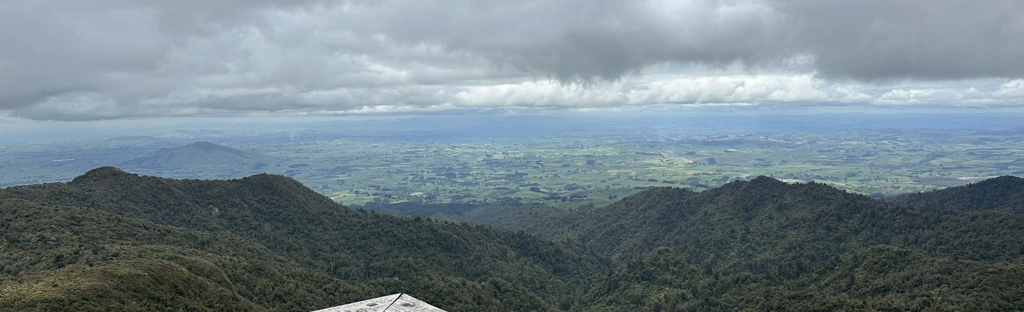 Pahautea Hut via Kaniwhaniwha Caves and Tahuanui Track, Waikato, New ...