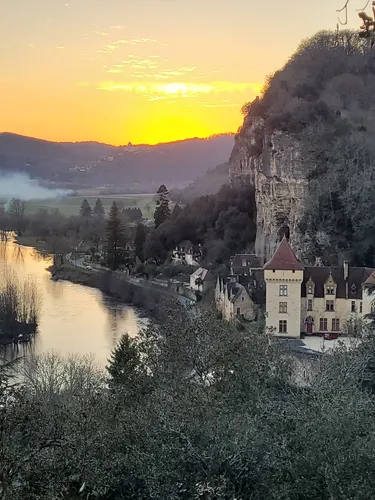 La Roque Gageac Les Meilleures Randonnées Le Long Dune Rivière