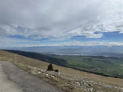 Les Prés-d'Orvin: Die schönsten Routen zum Wandern | AllTrails