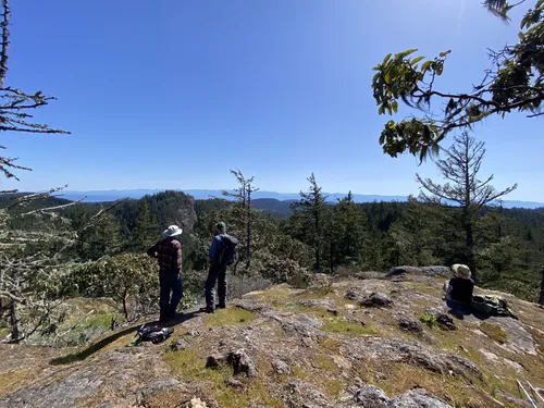 Best Lake Trails in Sooke Hills Wilderness Regional Park Reserve ...