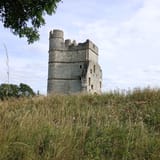 Donnington Castle and Snelsmore Common Circular, Berkshire, England ...