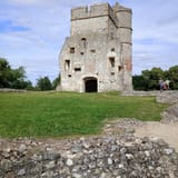 Donnington Castle and Snelsmore Common Circular, Berkshire, England ...